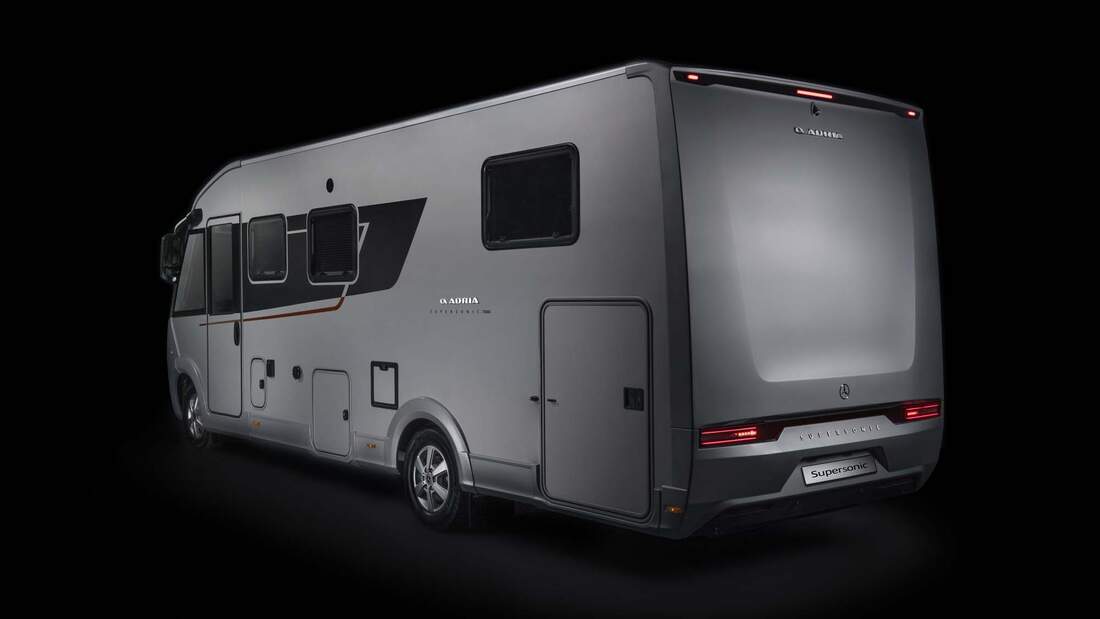Premiere Adria Supersonic auf Mercedes Sprinter | promobil