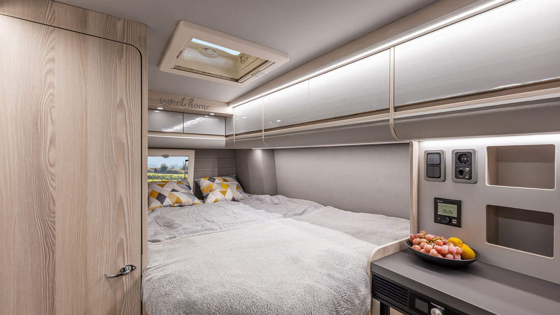 Affinity M: Campingbus von MAN mit französischem Bett | promobil