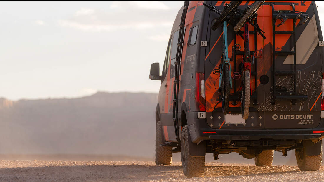 Outside Van Tails (2023) | promobil