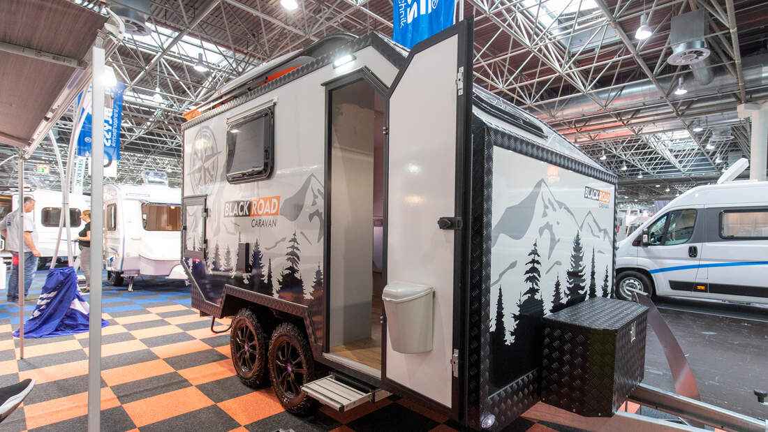 Blyss Speedcaravan 420 Cross Black Road (2023) | promobil