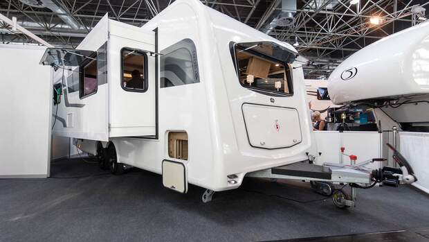 Fifth Wheel Inos (2020): Luxus-Caravan mit Slide-Out | promobil