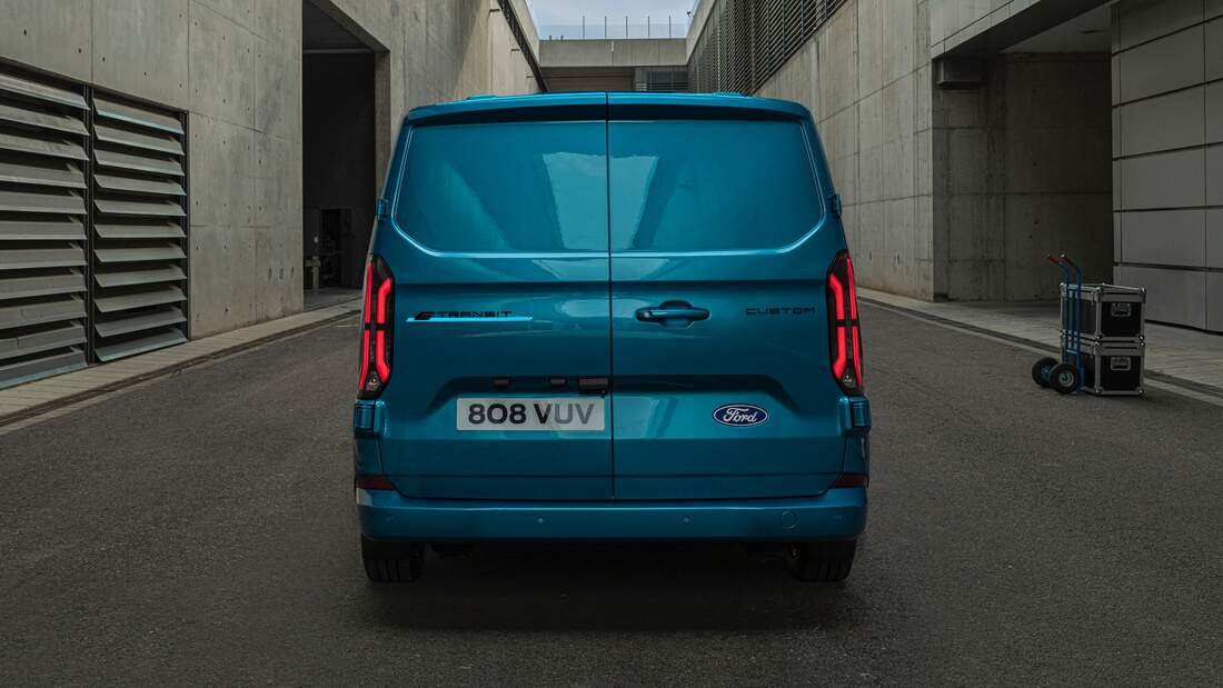 Premiere auf der IAA: Ford Transit Custom (2023) | promobil