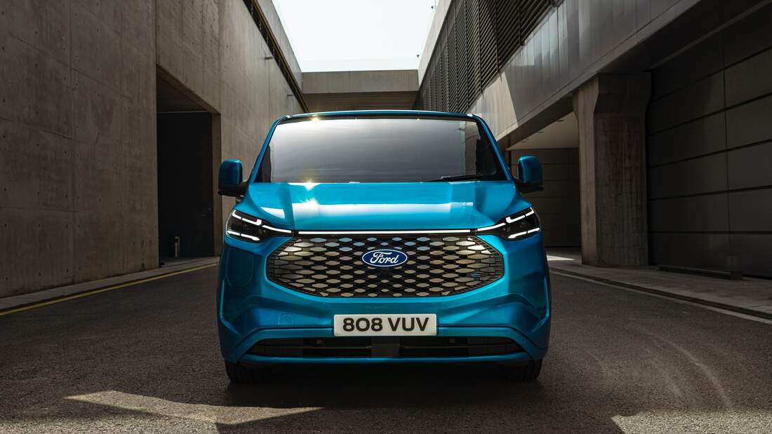 Premiere auf der IAA: Ford Transit Custom (2023) | promobil