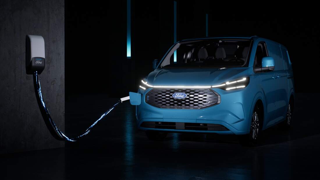 Premiere auf der IAA: Ford Transit Custom (2023) | promobil