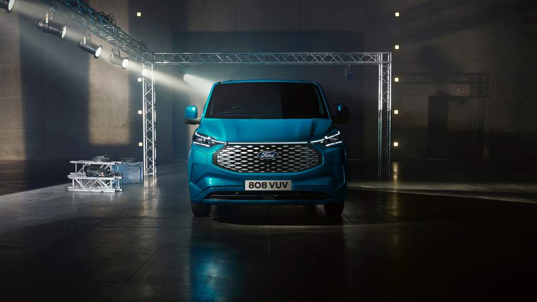 Premiere auf der IAA: Ford Transit Custom (2023) | promobil