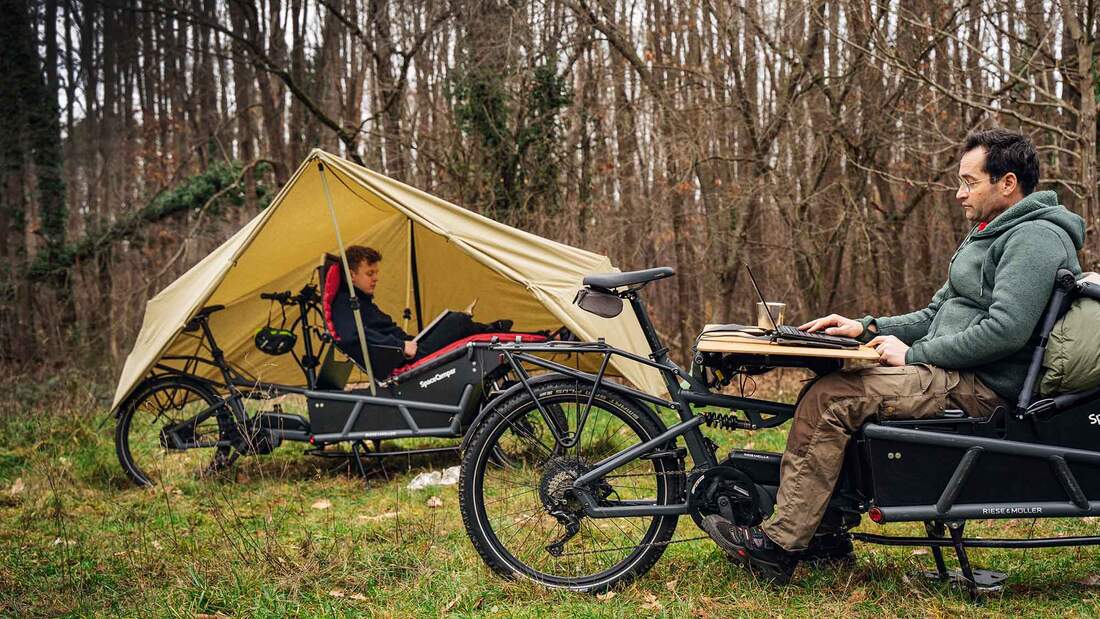 Riese & Müller Lastenrad Load 75 als Fahrrad-Camper | promobil
