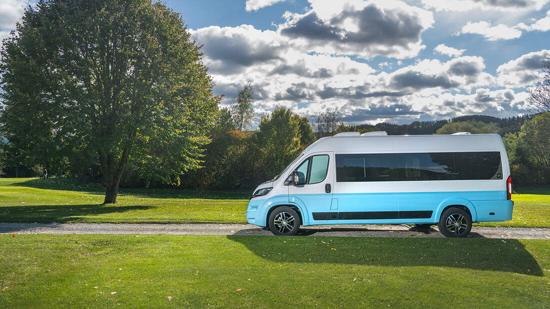 Joy Rider (2023): Ducato-Campingbus mit Längsbett | promobil