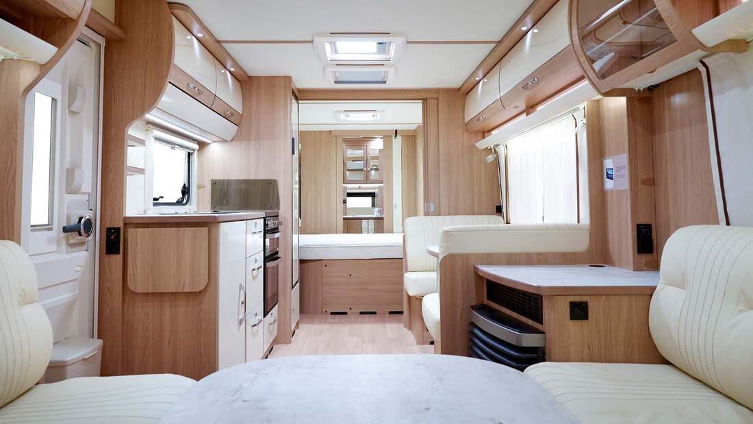 LMC Exquisite VIP (2022): 4 neue Tandemachser | promobil