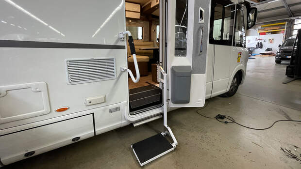 Barrierefreier Paravan-Umbau für Luxus-Wohnmobil von Morelo | promobil