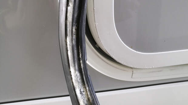 Pflegetipps und Austausch von Gummidichtungen am Wohnwagen | promobil