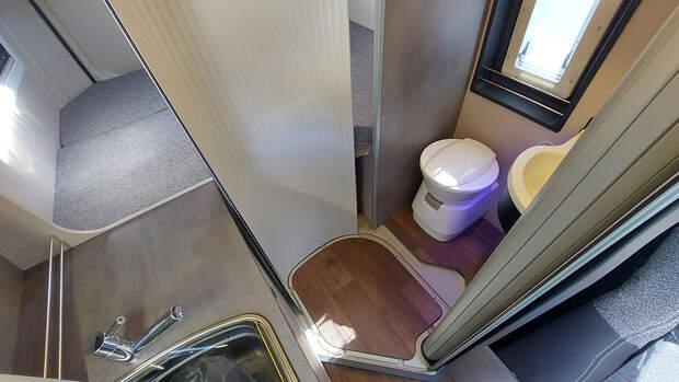 Pössl Summit Shine: Neue Campingbusse mit Raumbad | promobil