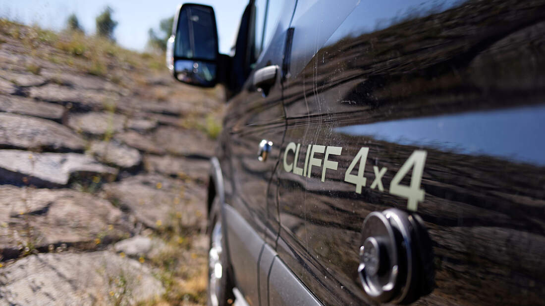 Test Sunlight Cliff 4x4 590 Ford Transit (2023) | promobil