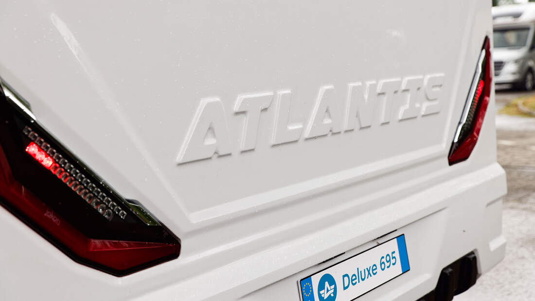 Marktstart Atlantis Deluxe 595/695: neue teilintegrierte Wohnmobile ...