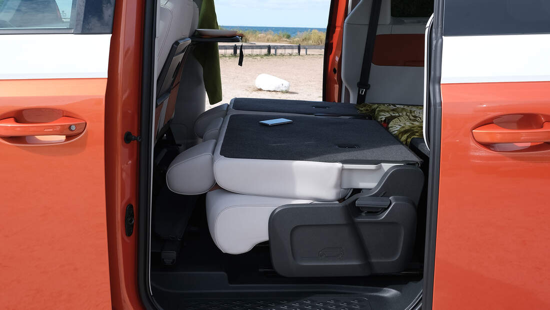 VW ID.Buzz mit Möbelmodul: E-Campervan von VW | promobil