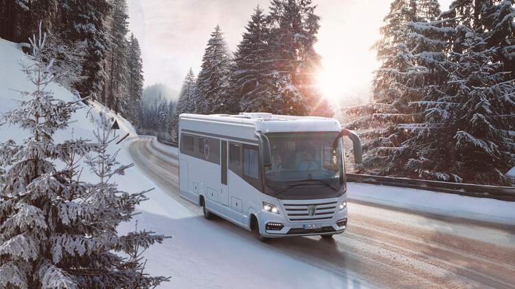 Gigantische Luxus-Wohnmobile und -Alkoven 2024 | promobil